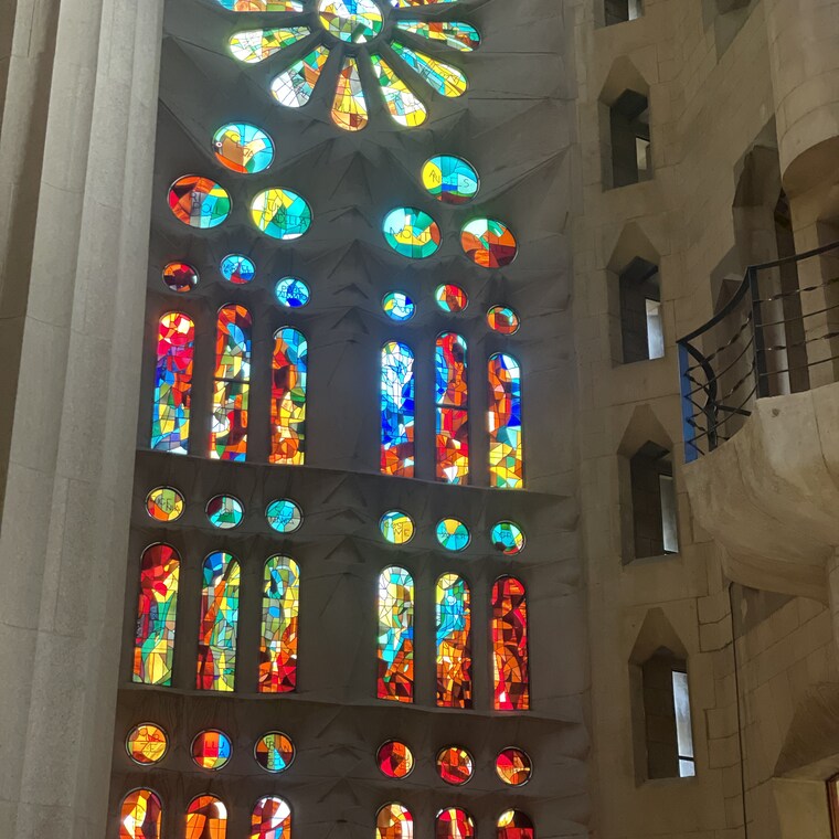 바르셀로나 가우디 건축물 바르셀로나 사그라다 파밀리아 성당 우선 입장권 한국어 오디오가이드 패스트트랙 타워 선택 가능 마이리얼트립