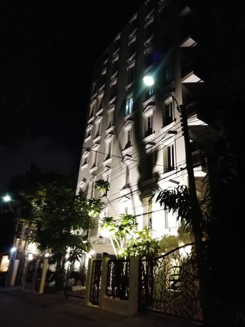 방콕 - Chez Moi Sukhumvit26 Private Residence 222 후기, 가격, 위치 - 예약